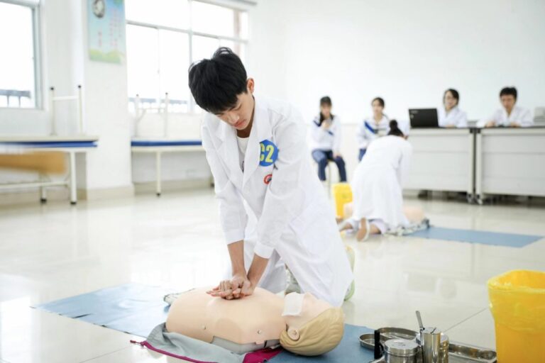 CPR Board Positioning: 5 Tips for Max Compression Accuracy